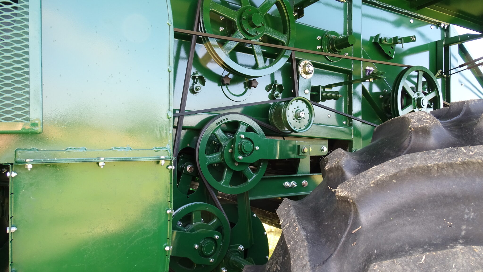 Peanut Combine - Kelley Manufacturing